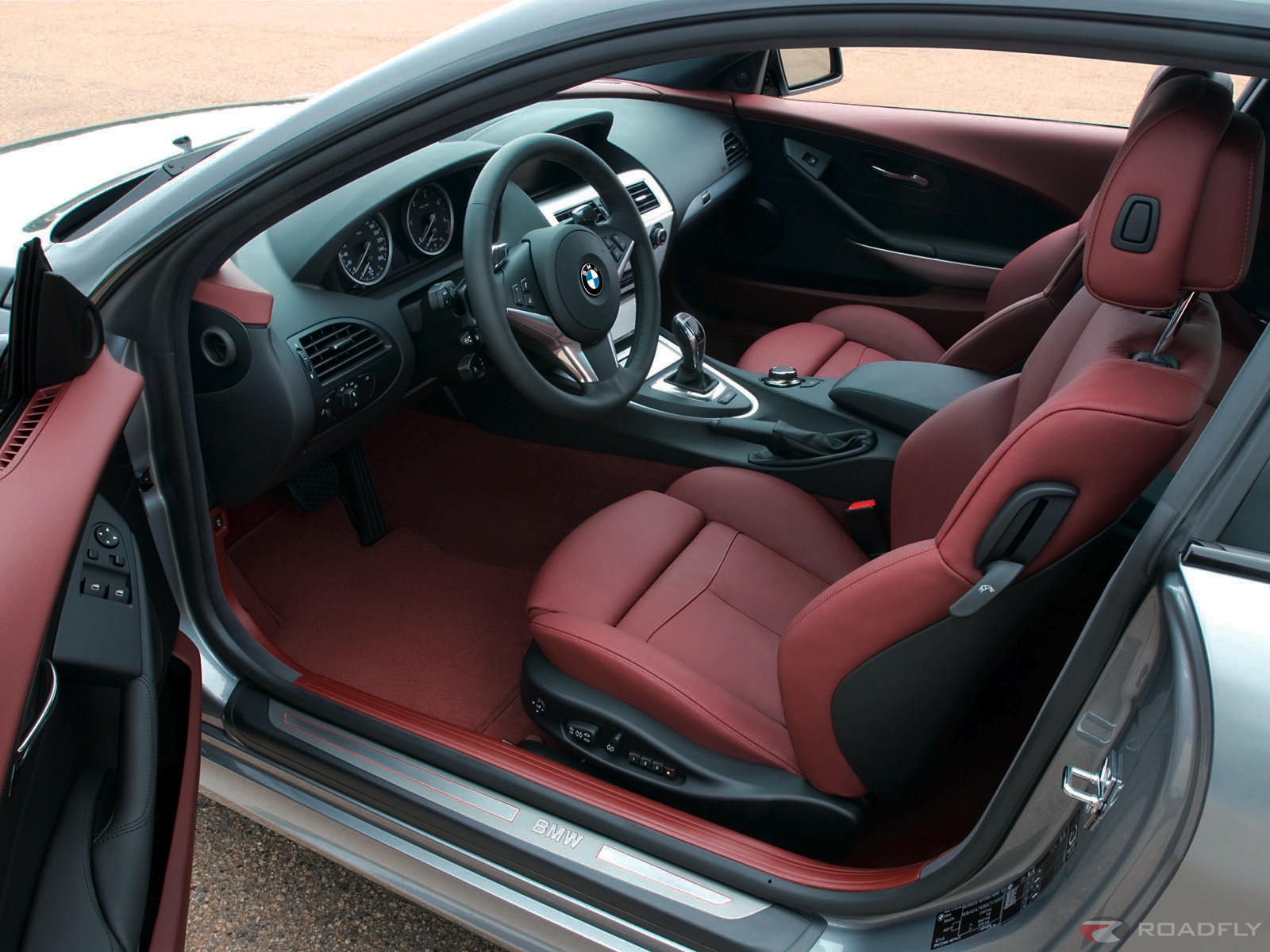 SPORTS CARS: BMW 650i interior