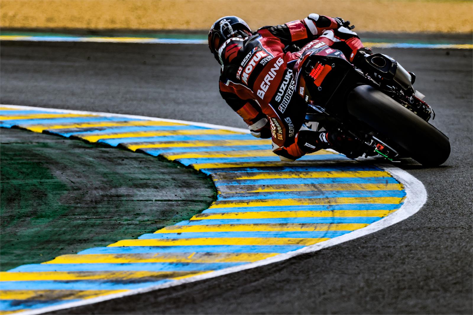 YOSHIMURA SERT MOTUL DOMINATE 24H Le Mans - RocketGarage - Cafe Racer ...