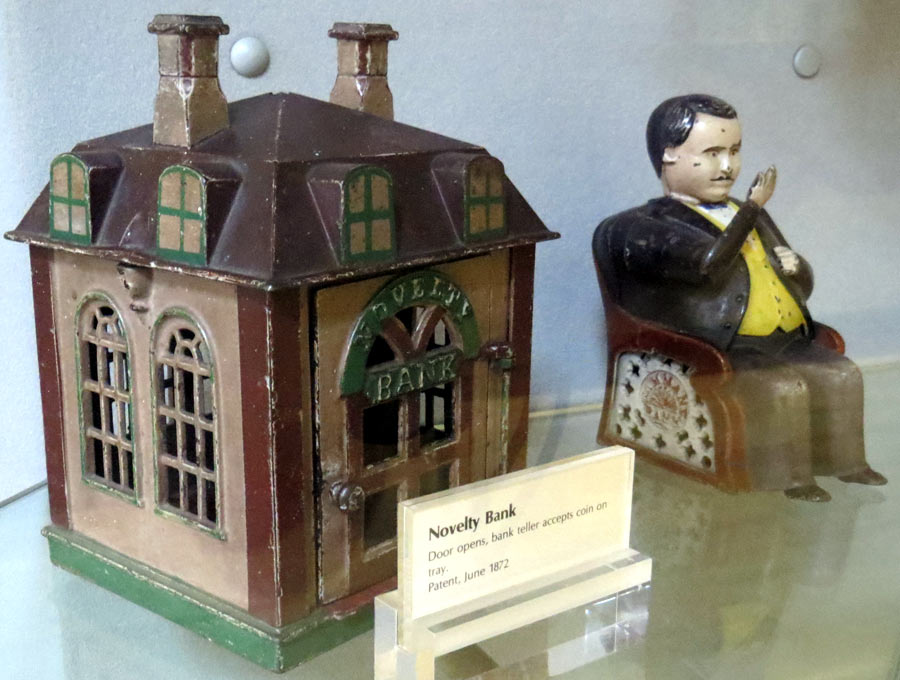 Building Collector: Buffalo Savings / M&T Bank Coin Bank Collection