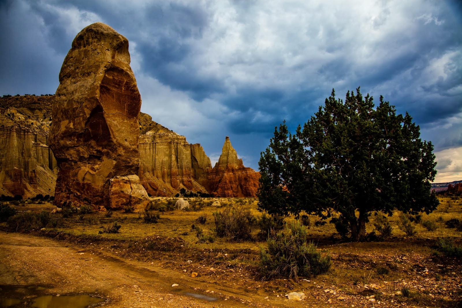 Walking Arizona: Another very strange landscape