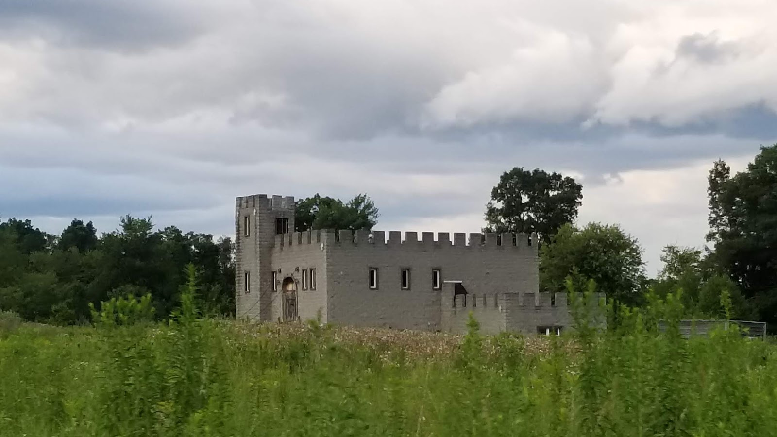 Valley Girl Views: Dane Castle, Strongstown Pa