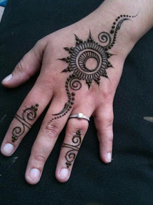 Simple Sun Henna