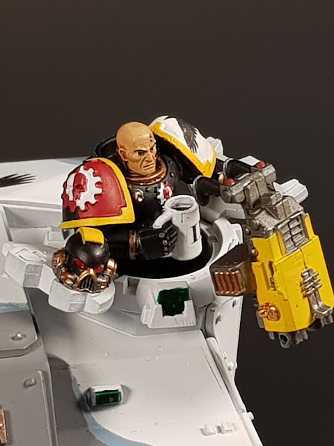 Captain MAGpie's Conversion Corner: Pike Nose Land Raider