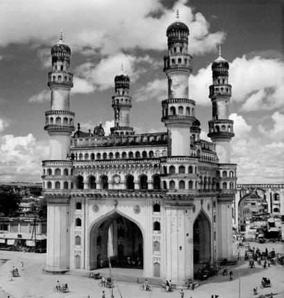 E=mc^2: Charminar and the Temple