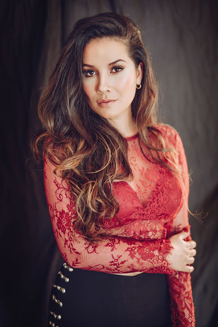 ENFOQUE NOTICIAS Colombia: KARINA CASTILLO presenta su nuevo tema: LA ...