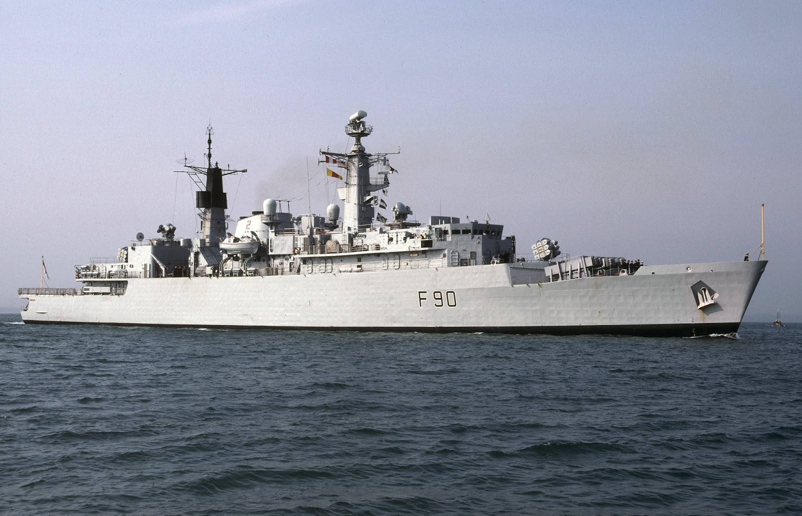 BRIAN'S SHIPPING PHOTOS: BRITISH WARSHIPS TWO