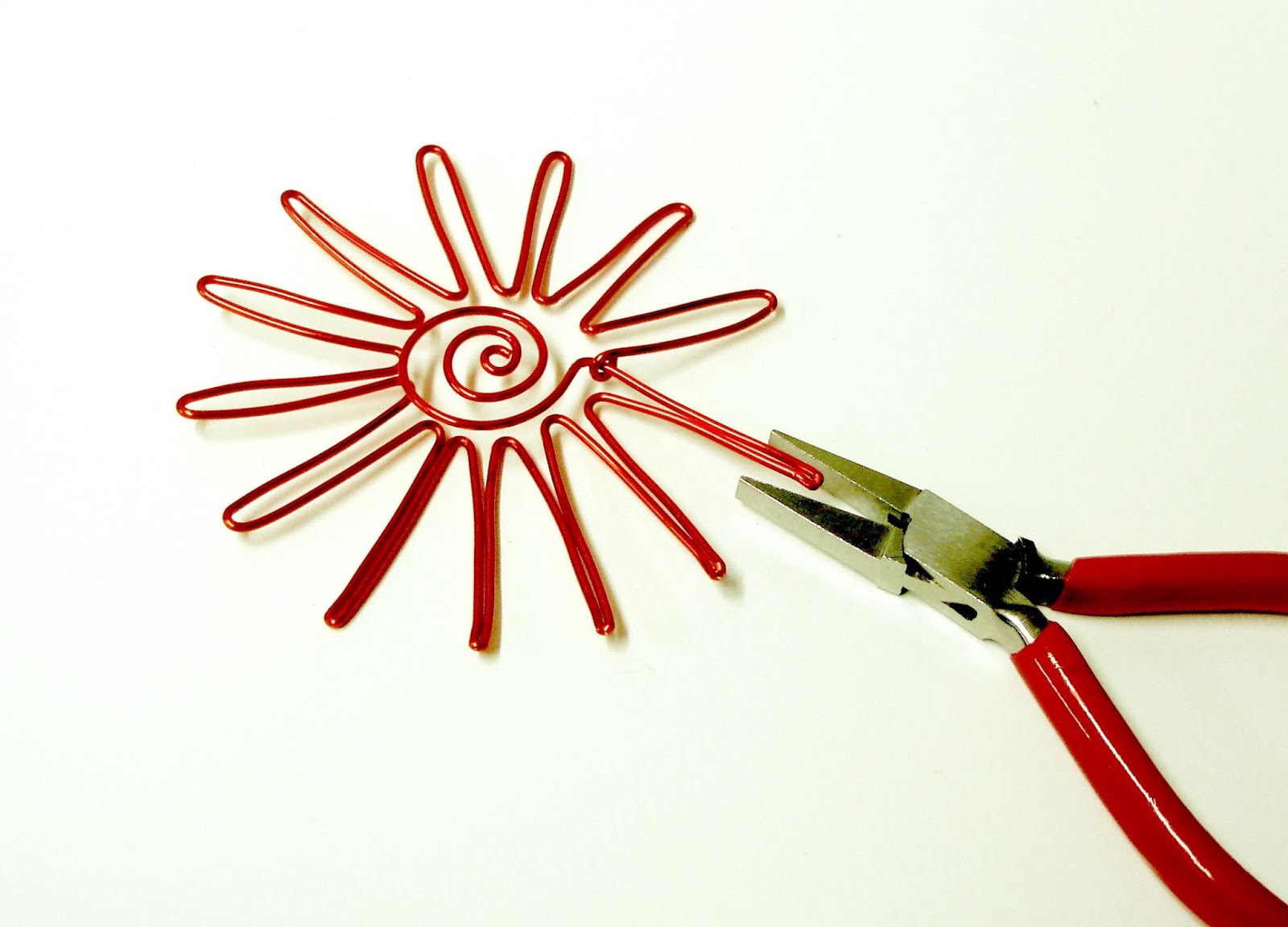 WireWorkers Guild: Wavy Flowers