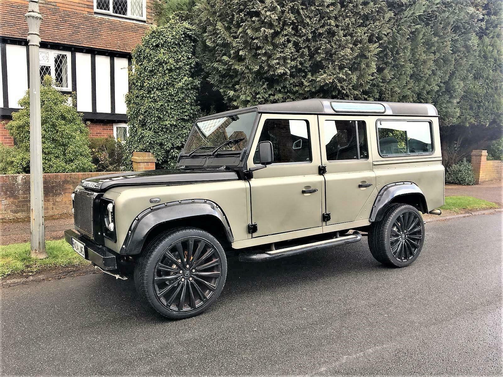 Landrover Defender: 2004 Land Rover 110 Defender 2.5Td5 XS + 75K ...