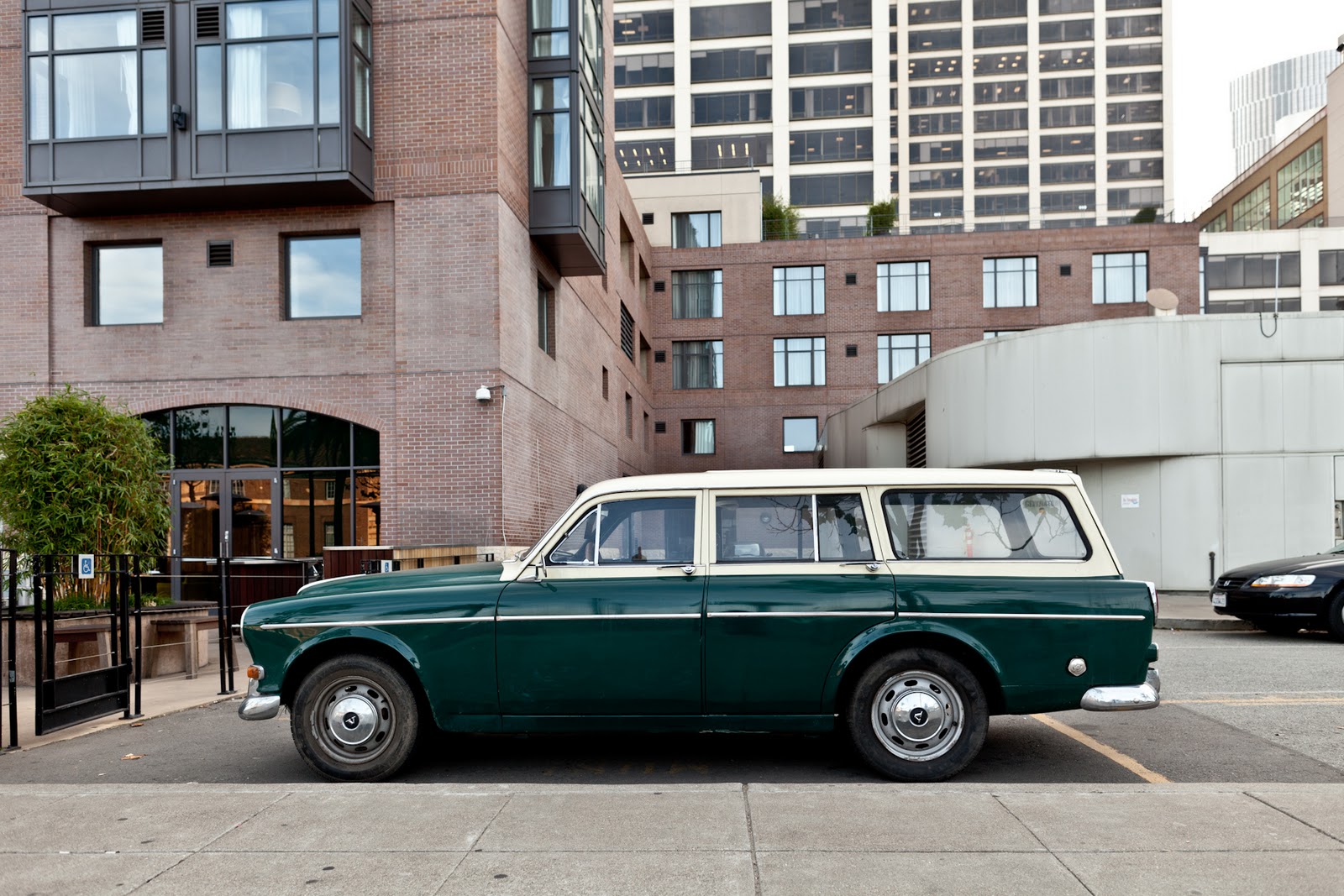 Meer dan 1000 afbeeldingen over Volvo Amazon combi op Pinterest | Auto ...