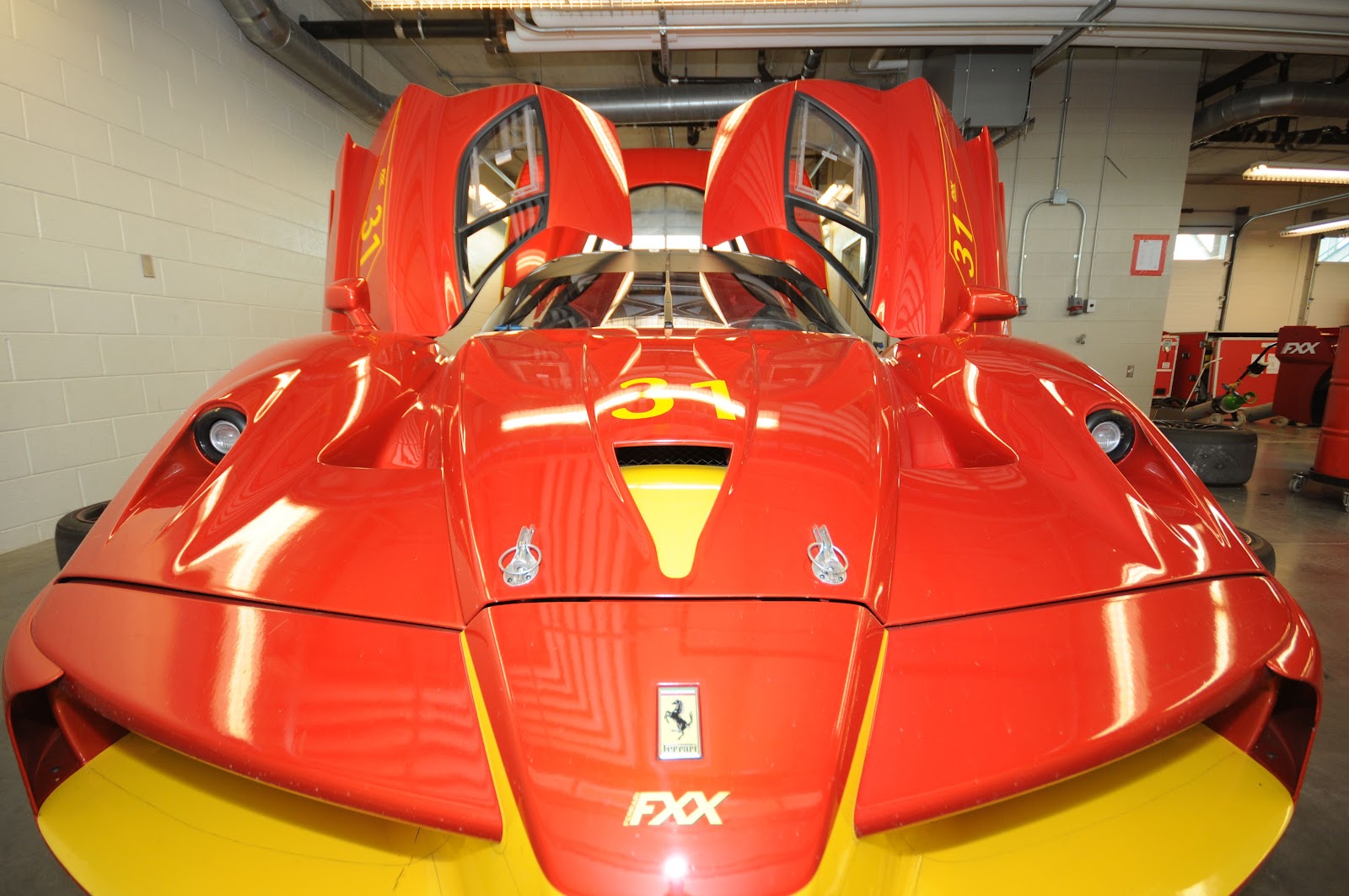 Ferrari FXX & 599XX - Up close and Personal