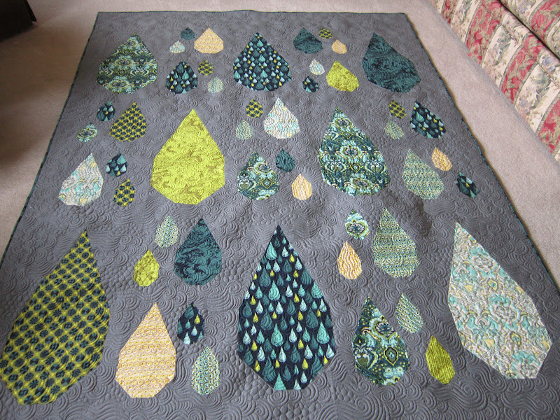Quilting Is My Bliss: Rain Drop Quilt