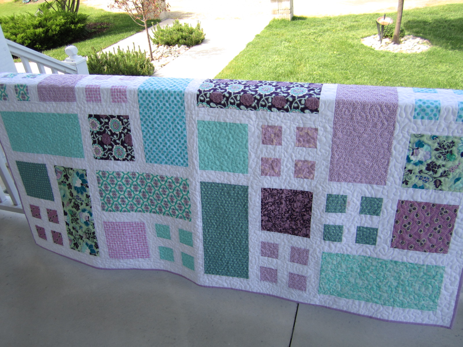 Northern Deb Quilts: Angie's Graduation Quilt