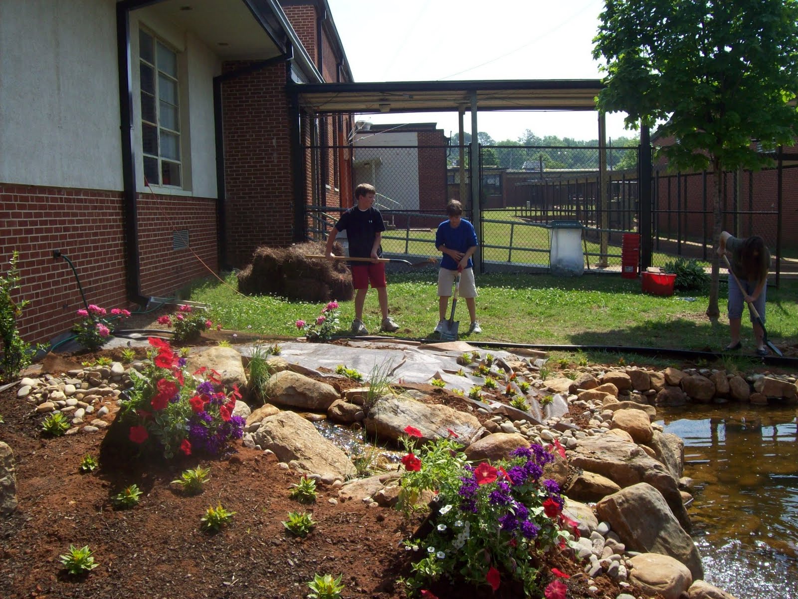 Whitesburg Middle School Outdoor Classroom