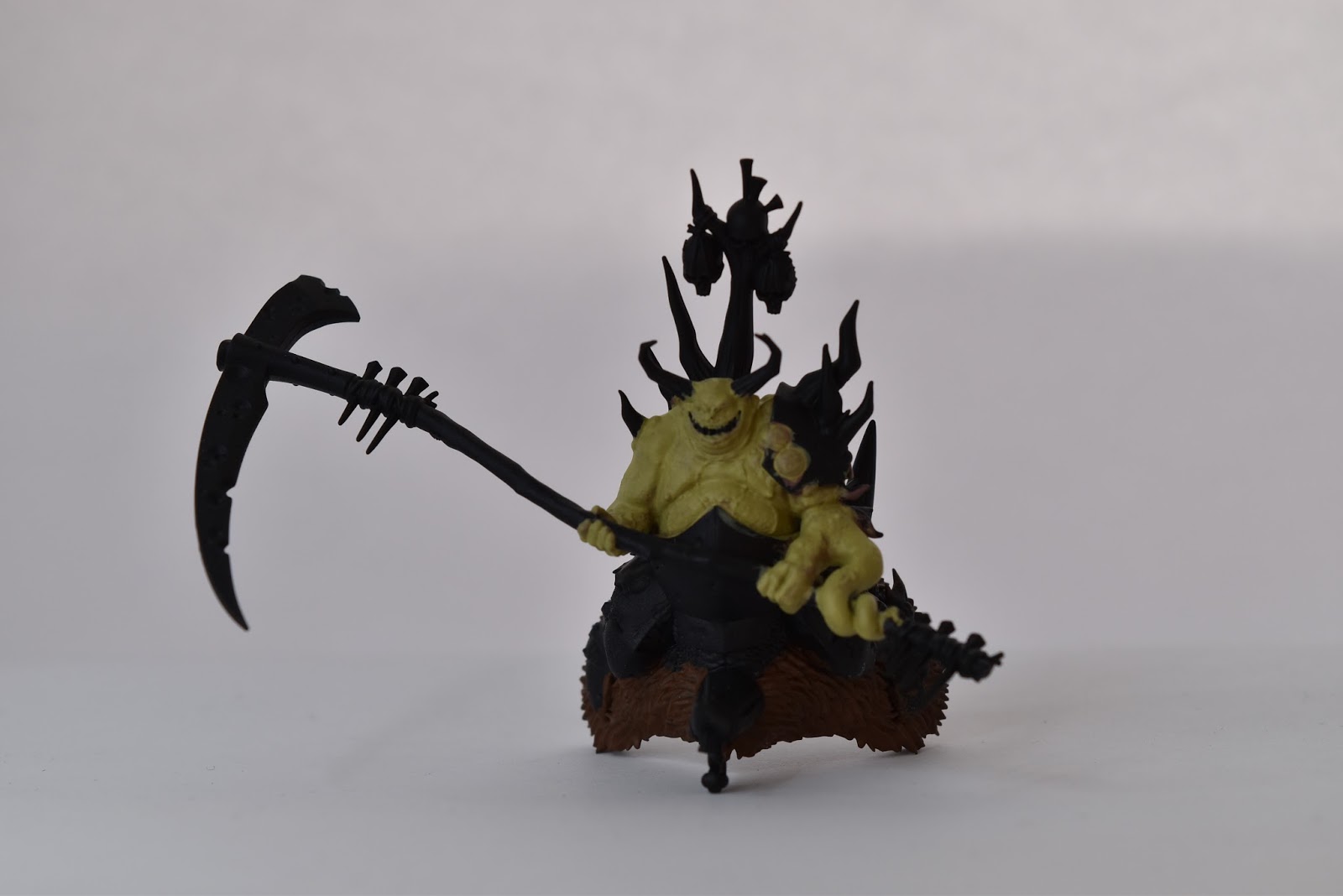 Converted Nurgle Army: Maggoth Lord - W.I.P v1 - Beast body / Basecoat