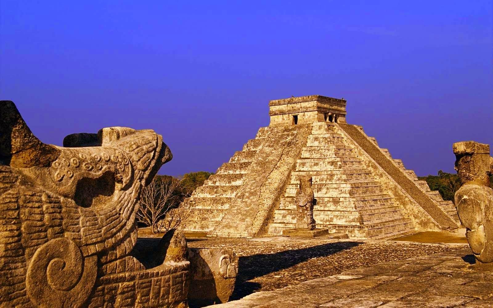 Amazing Photos from Around the Net: Maya Pyramid in Mexico