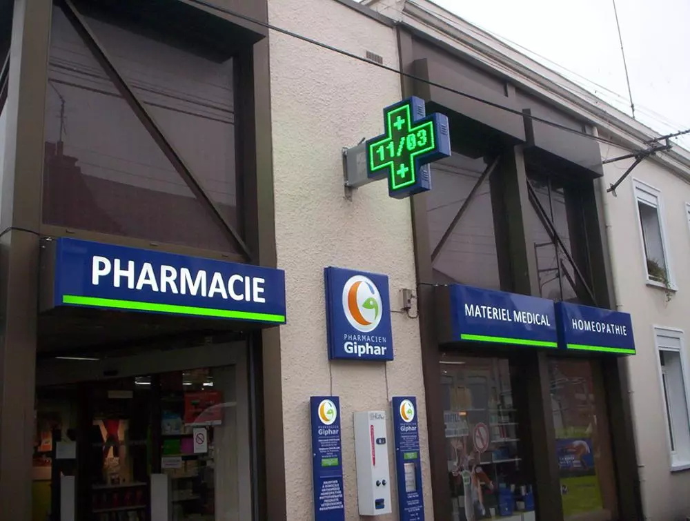 Double Sides Outdoor LED Pharmacy Cross Sign Board