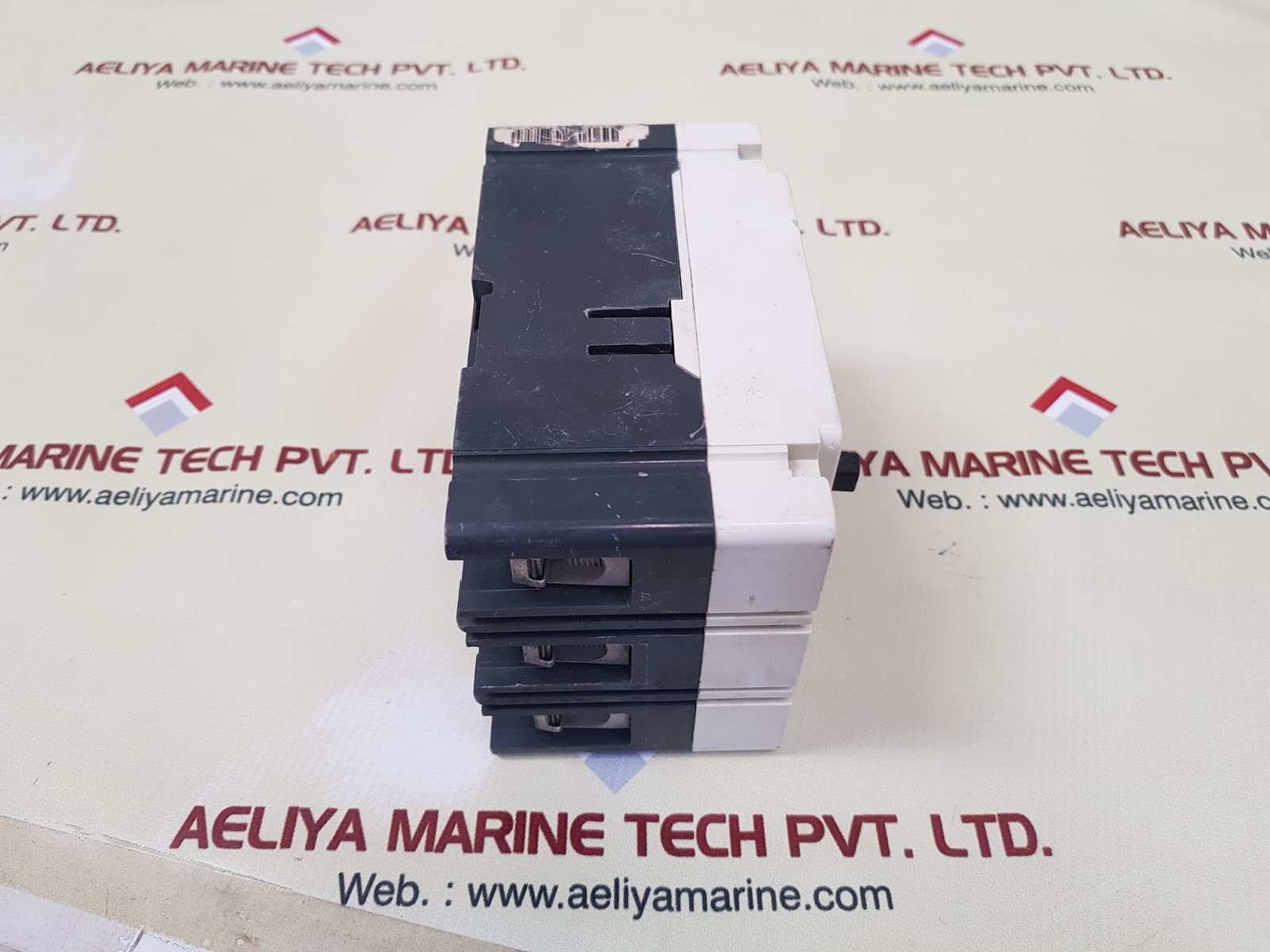 CUTLER-HAMMER HFD3125 INDUSTRIAL CIRCUIT BREAKER HFD 65K - Aeliya Marine