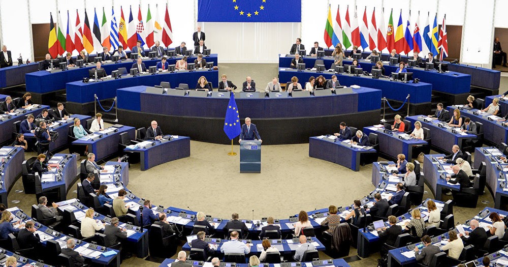 The European Union: Advantages and Disadvantages : A&D