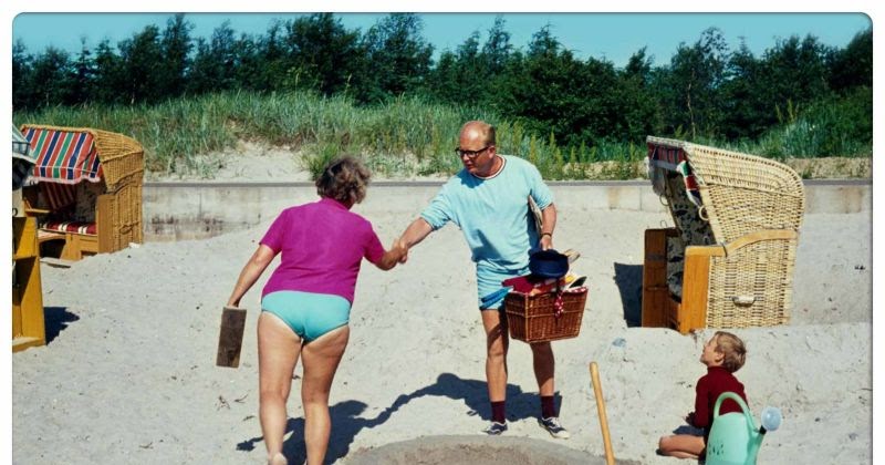 Beautiful Pics of a German Family During Their 1966 Summer Vacation ...