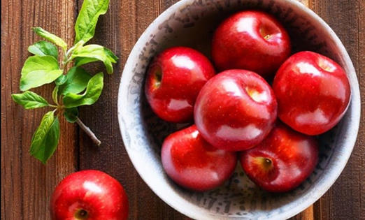 Καταγγειλτε blog: ΕΝΑ ΜΗΛΟ ΤΗΝ ΗΜΕΡΑ ΤΟΝ ΓΙΑΤΡΟ ΤΟΝ ΚΑΝΕΙ ΠΕΡΑ Μόλις ...