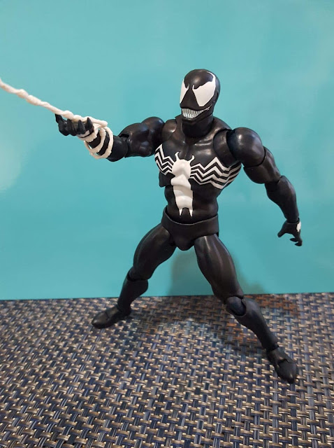 Mafex Comic Version Venom