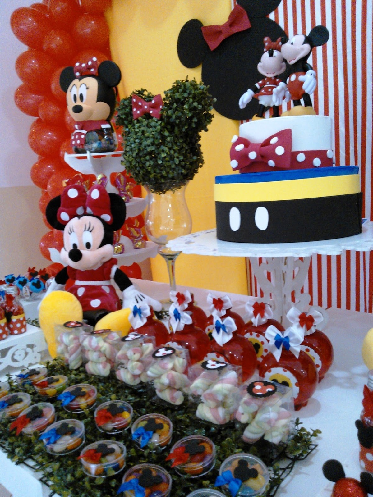 Ana Paula Decora: Miska, Muska, Mickey Mouse!
