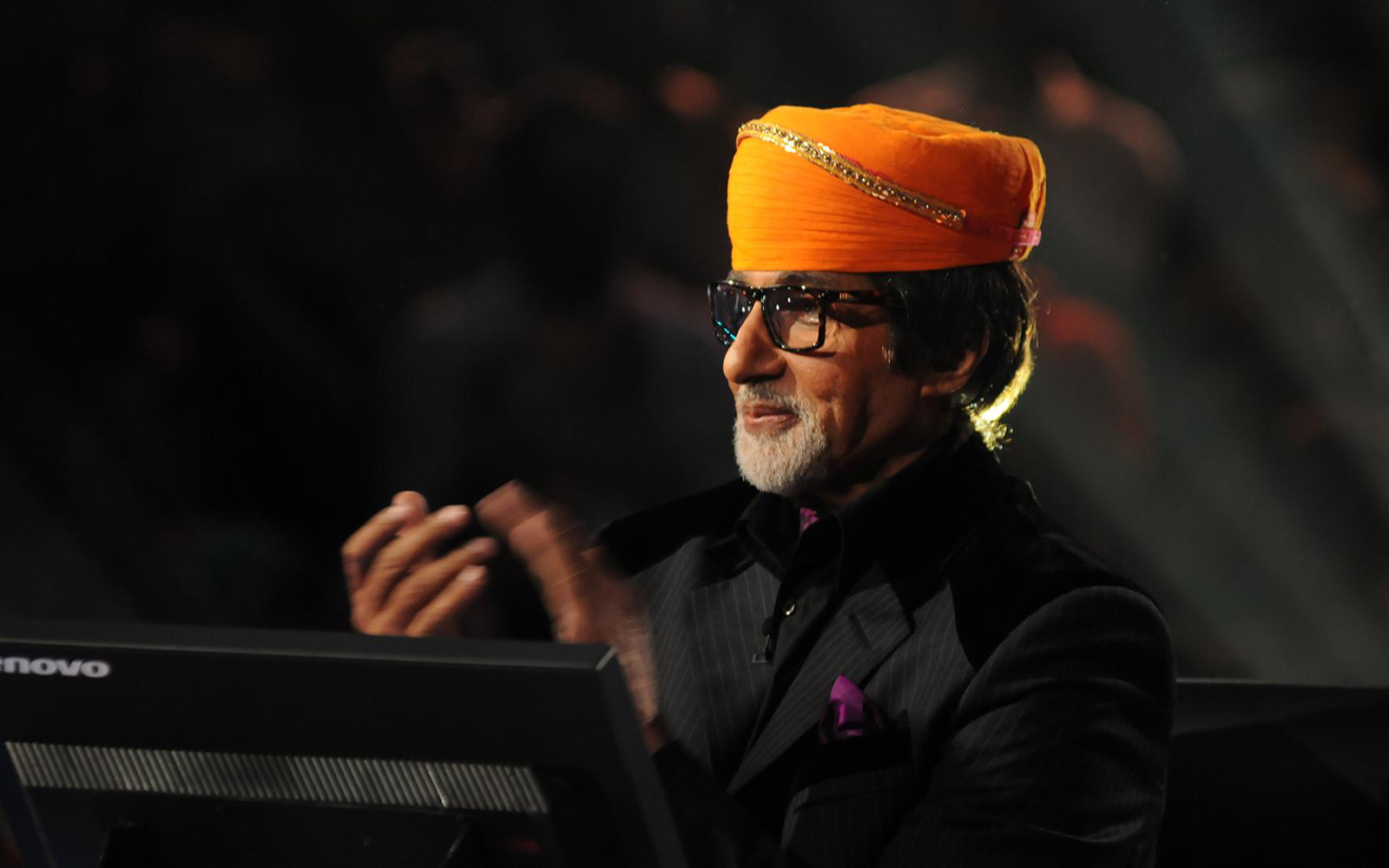 Amitabh Bacchan in KBC Star Plus Show HD Wallpaper