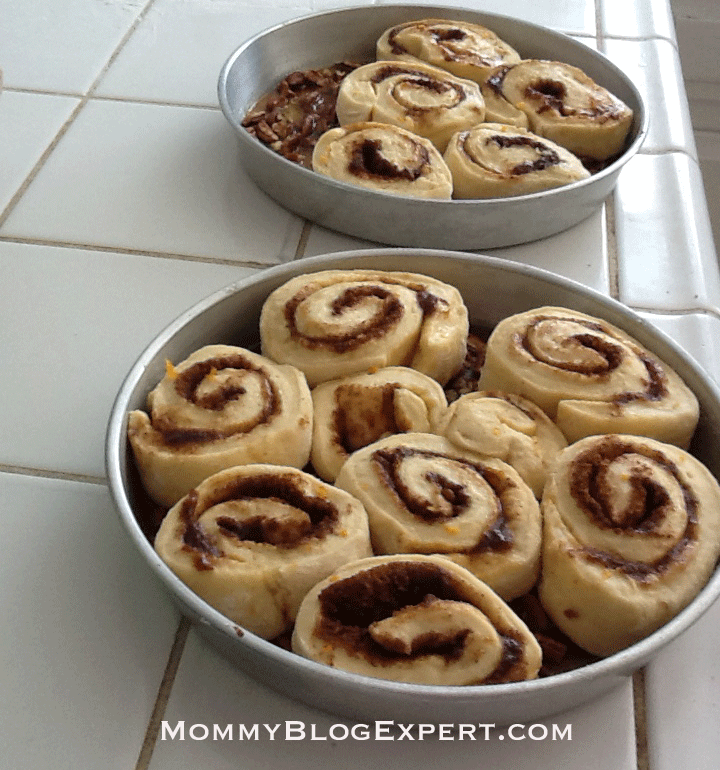 MOMMY BLOG EXPERT: Very Random Birthday Cake Recipe Fun Creative Baking ...