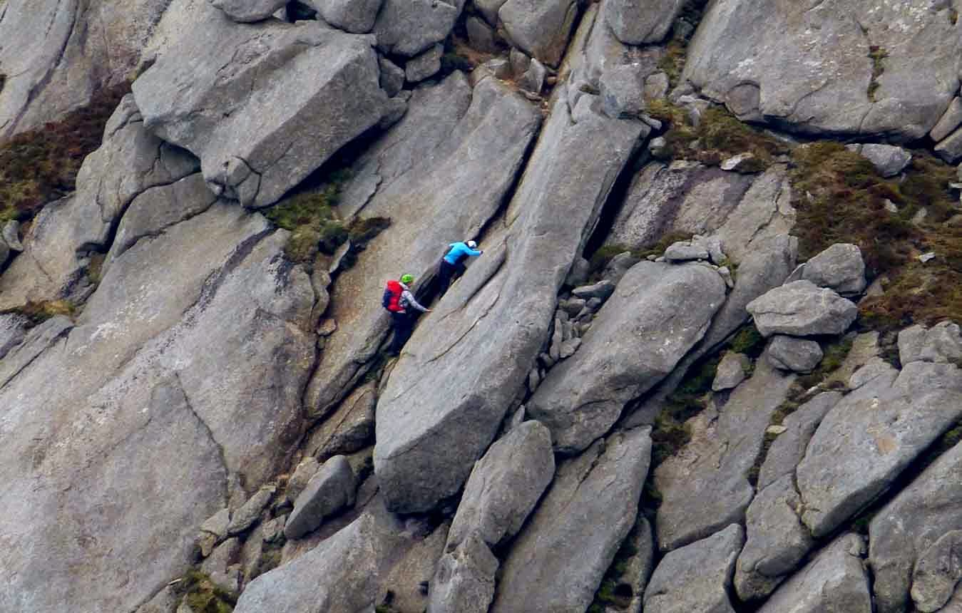 Alex and Bob`s Blue Sky Scotland: Beinn Nuis. Beinn Tarsuinn. A'Chir ...