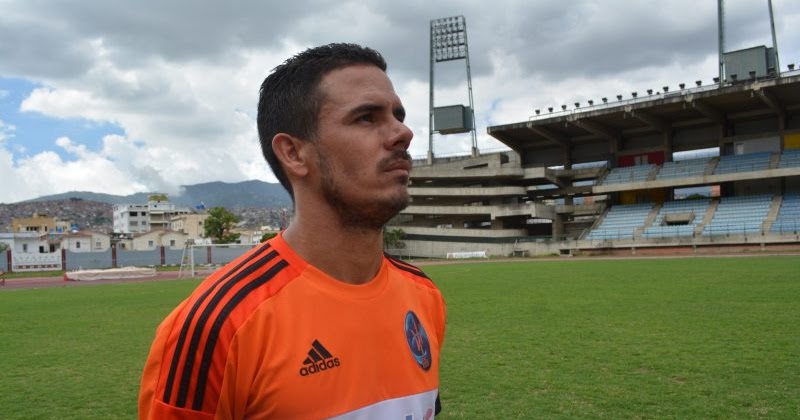 Gustavo Rojas se acerca a su regreso con La Guaira