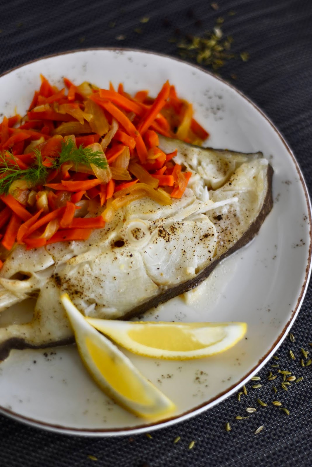 Keptas paltusas su pankoliais