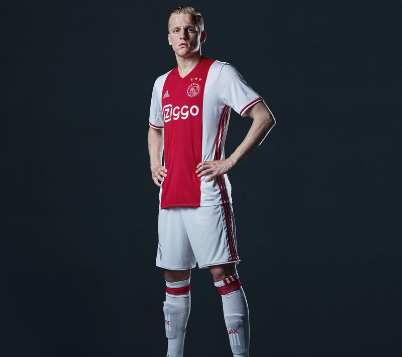 Time to see and learn: Ajax 2016/17 season red/white amazing jersey