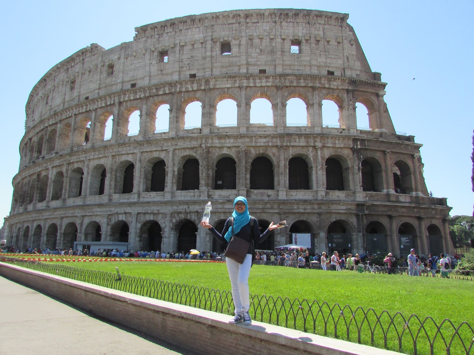 Banyak Jalan di Roma - Fitri Ananda