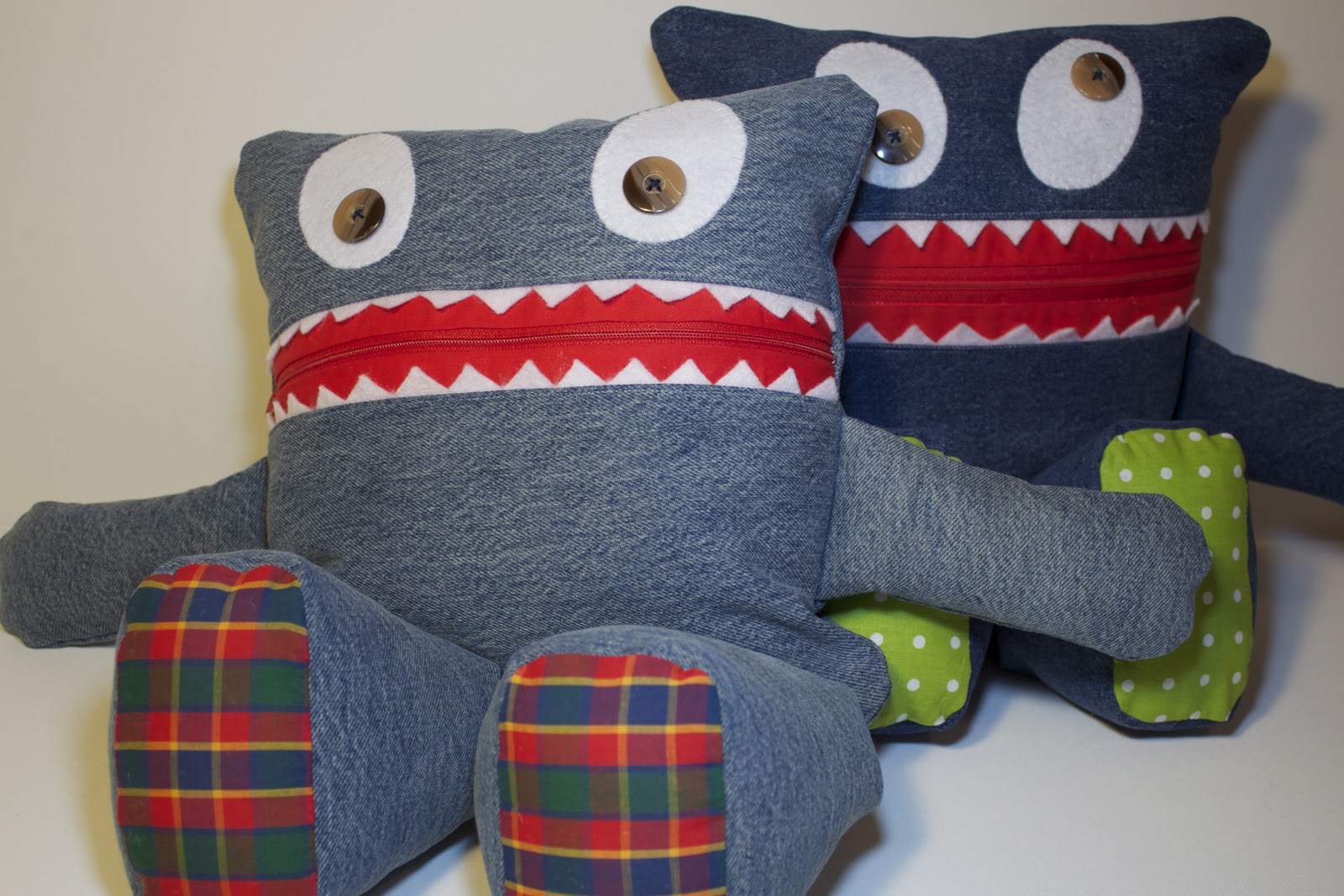 Handmade by Meg K: Christmas Gift Preview- Pajama Eaters!