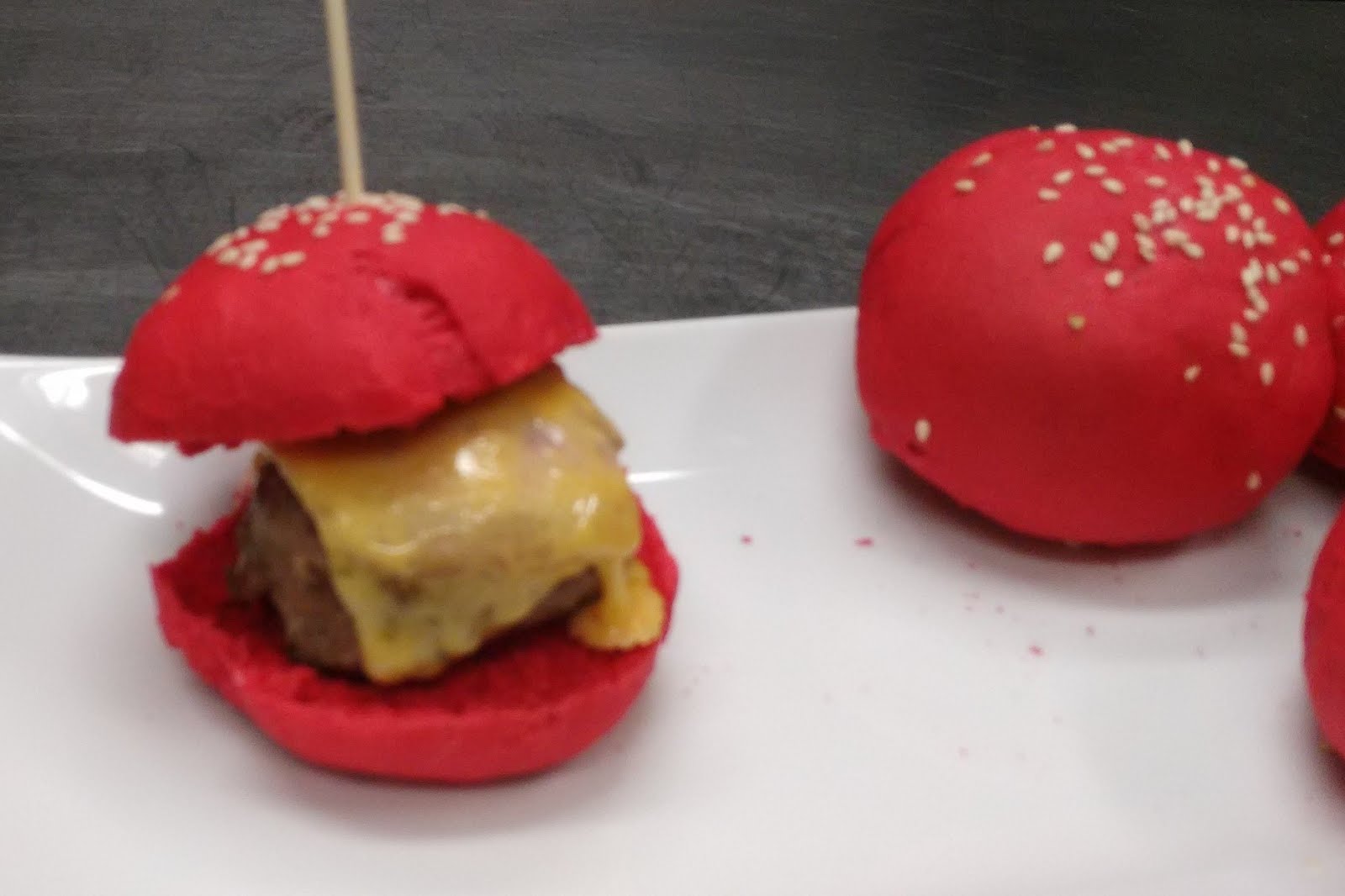 Hamburguesas con Pan Rojo - Cocina La Red