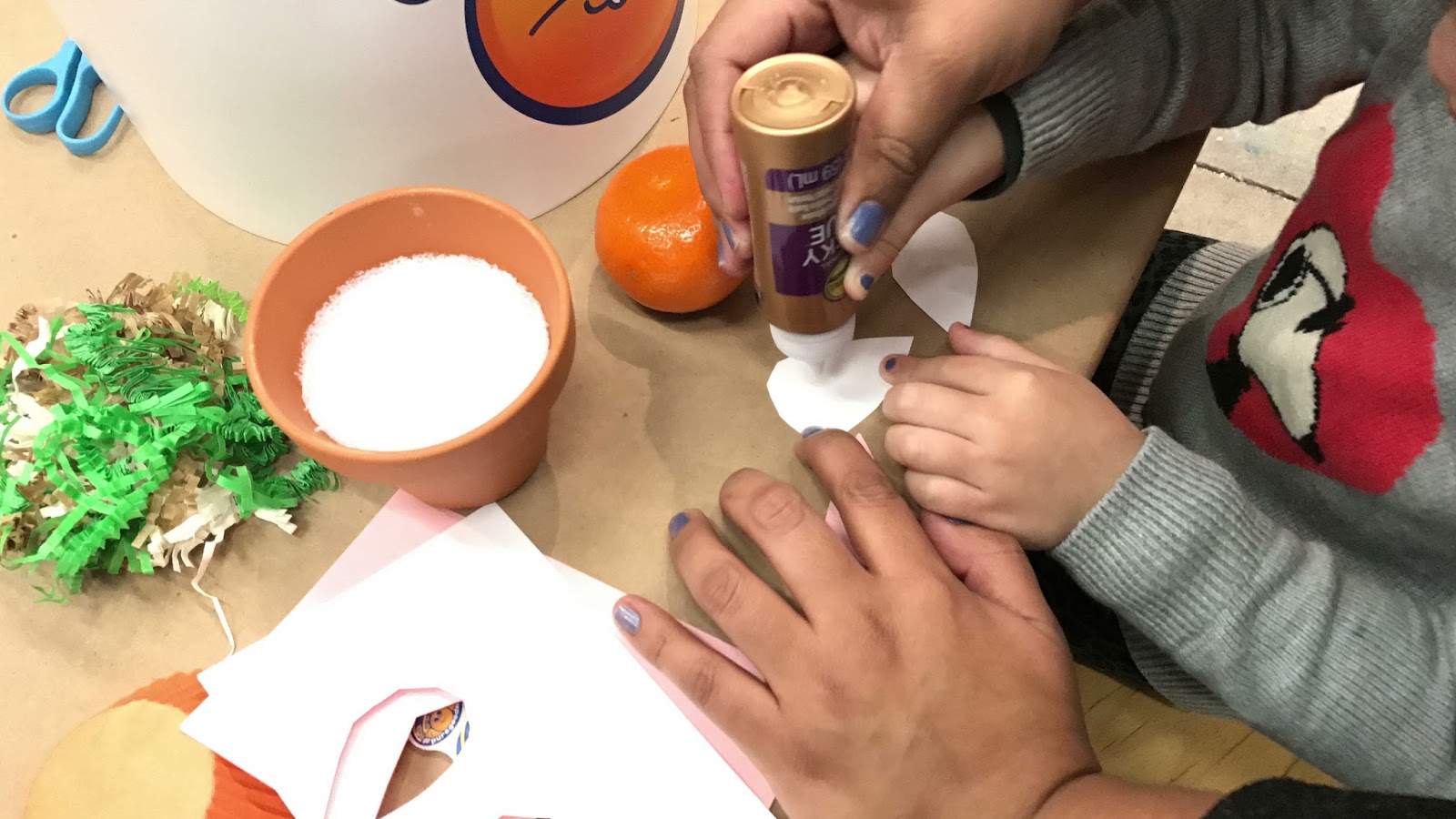 Arts & Crafts with Halos #MTHaloFun - C'est La Vie