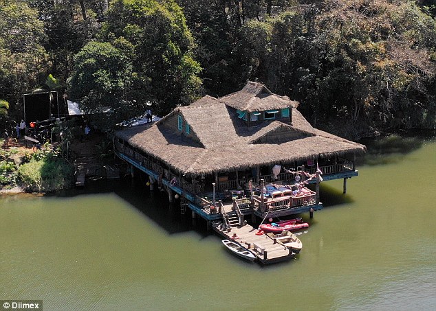 NickALive!: 'Dora The Explorer' Comes to Life! First Photos from the ...