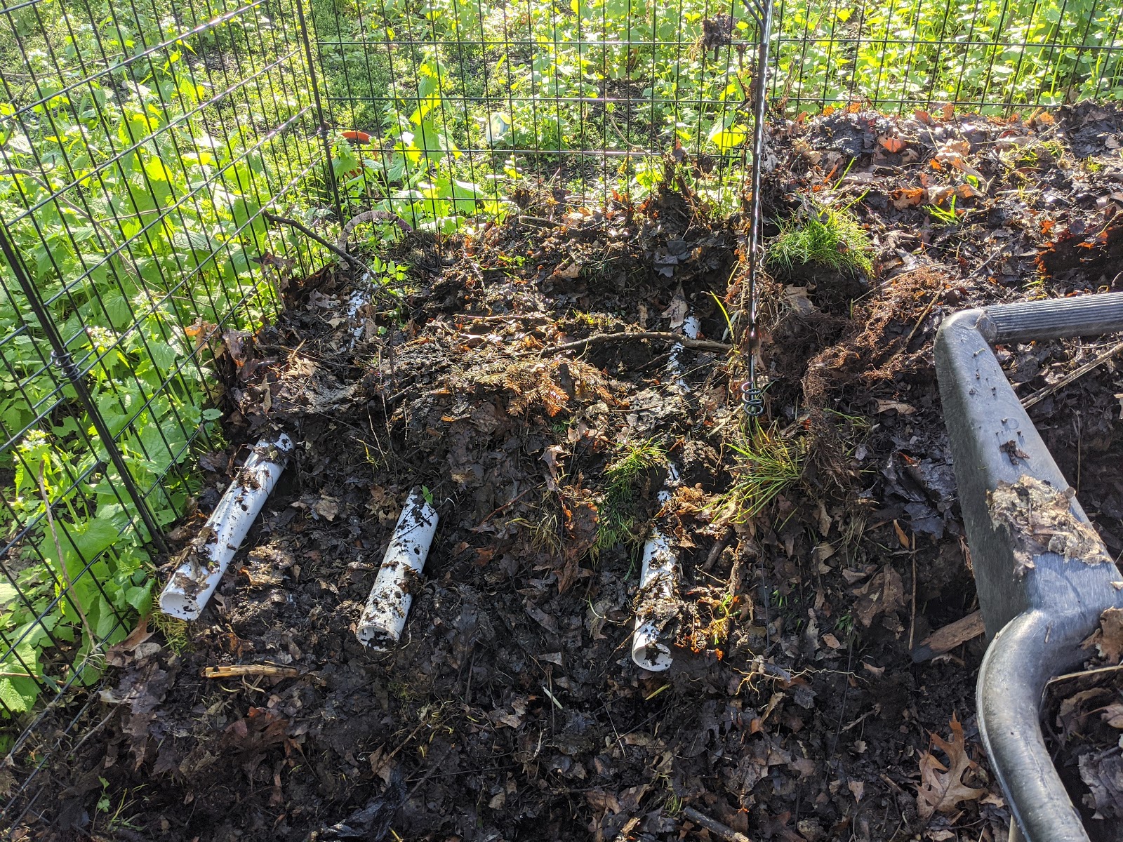 DIY Passive Compost Aeration - Perforated PVC Pipe Inserted ...
