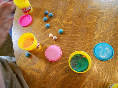 Almost Unschoolers: Homemade Marbles