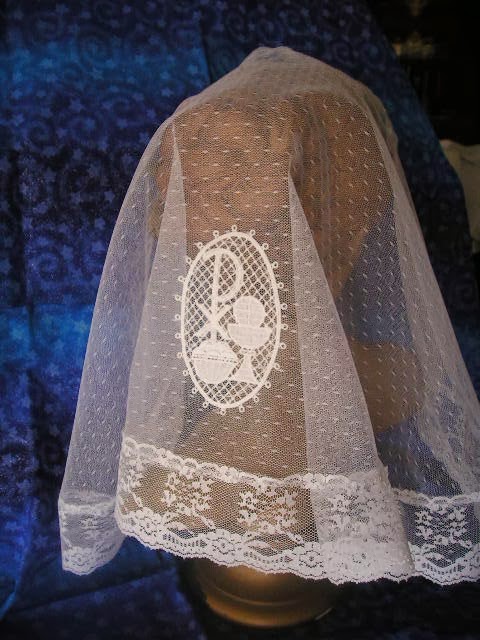 Loving Mantillas: First Holy Communion Veils...now.