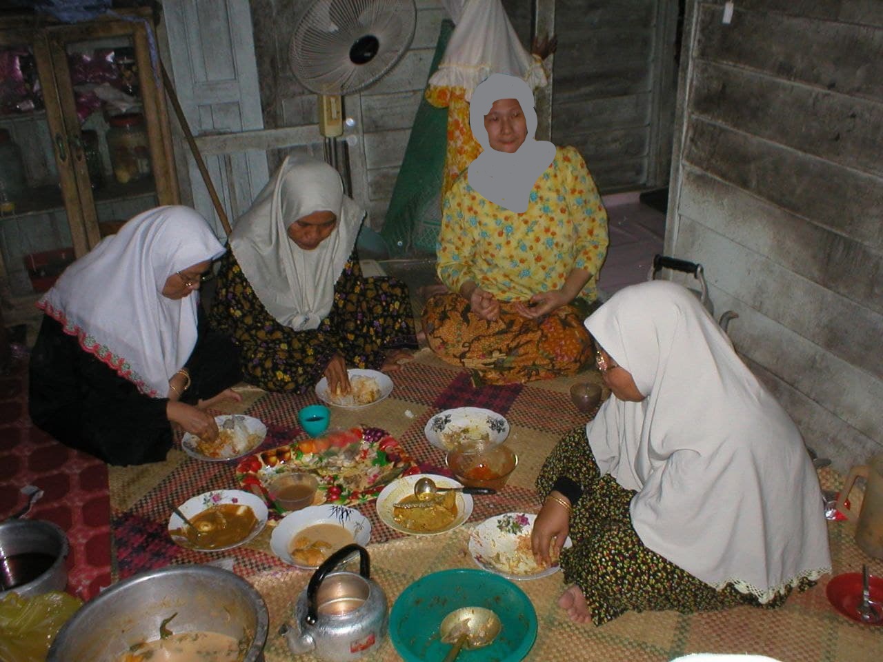 Madrasah al-Safiah al-Ahmadiah: Kenangan Surau Lama 25102002