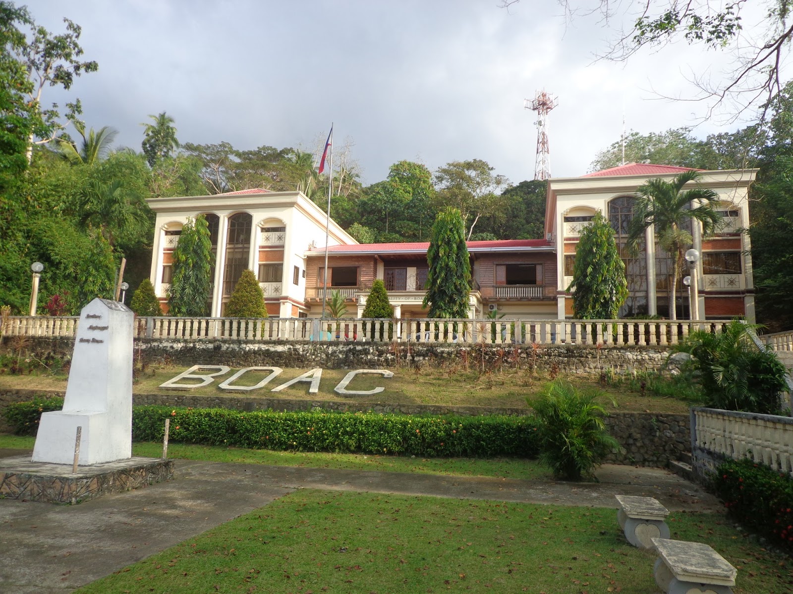 Marinduque Chronicles: Of Old Houses & Churches - The Wandering Juan