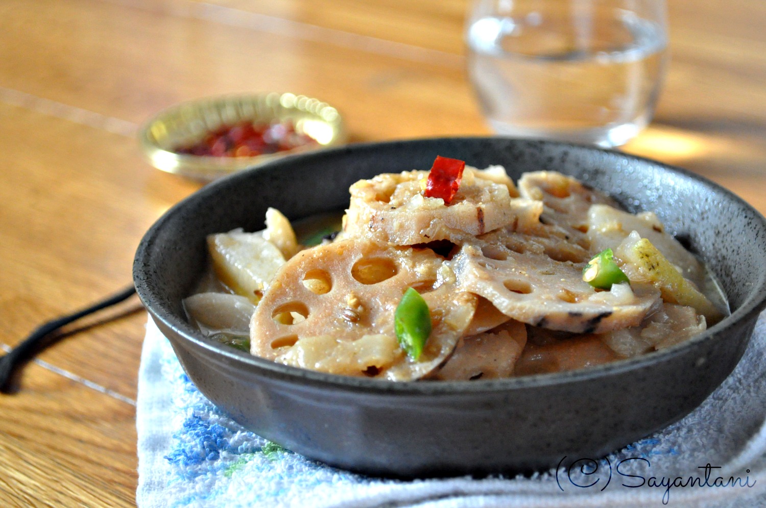 Lotus root and Turnip curry - A Homemaker's Diary