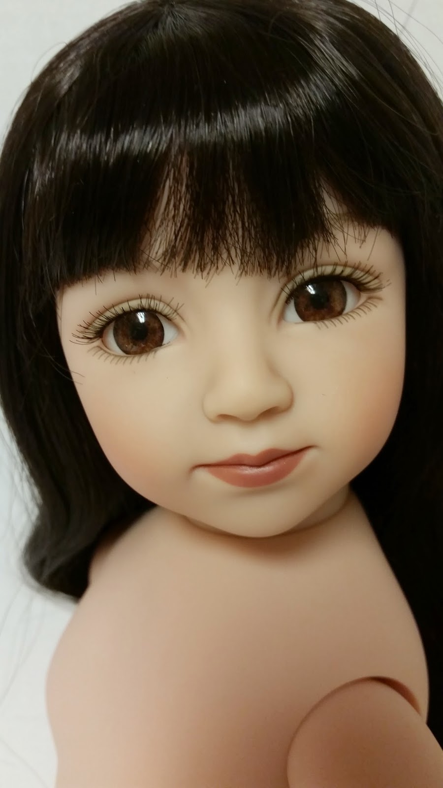 Never Grow Up: A Mom's Guide to Dolls and More: Maru and Friends Maru ...