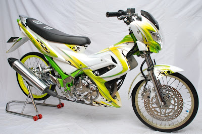 Modif Motor Drag Satria FU Hijau dan Putih - Oto Trendz
