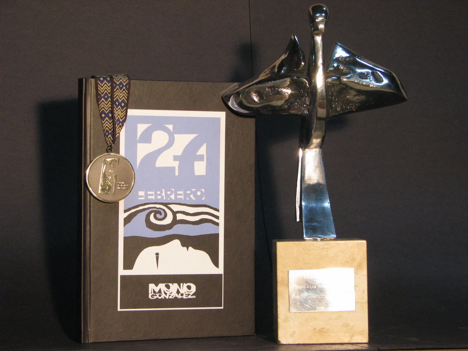 Mono González: PREMIO ALTAZOR 2011 EN DISEÑO GRÁFICO E ILUSTRACIÓN