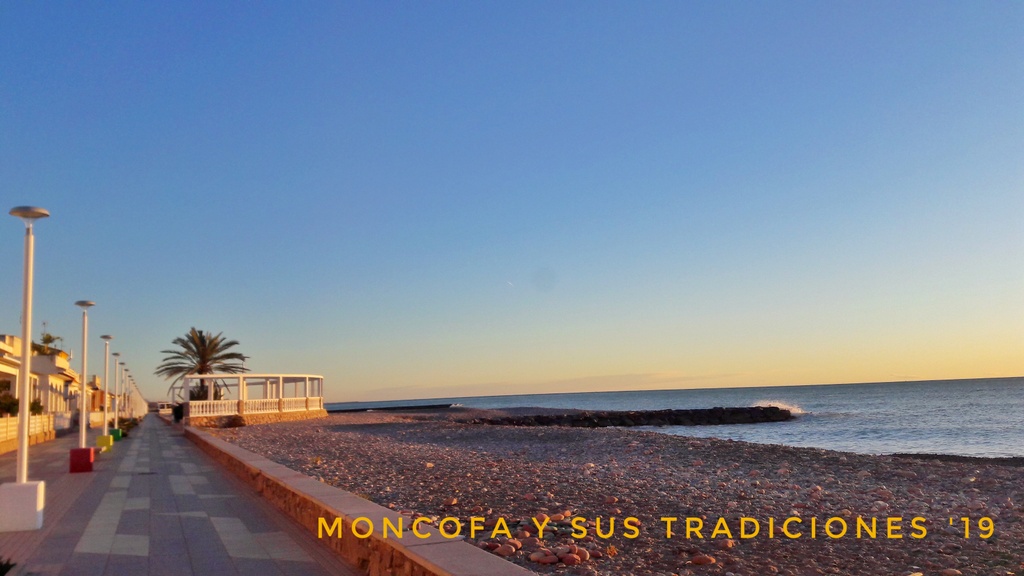 MONCOFA Y SUS TRADICIONES: El paseo y el mar
