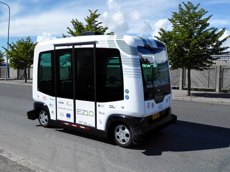 Irish Car+Travel Magazine: Robot buses on the street