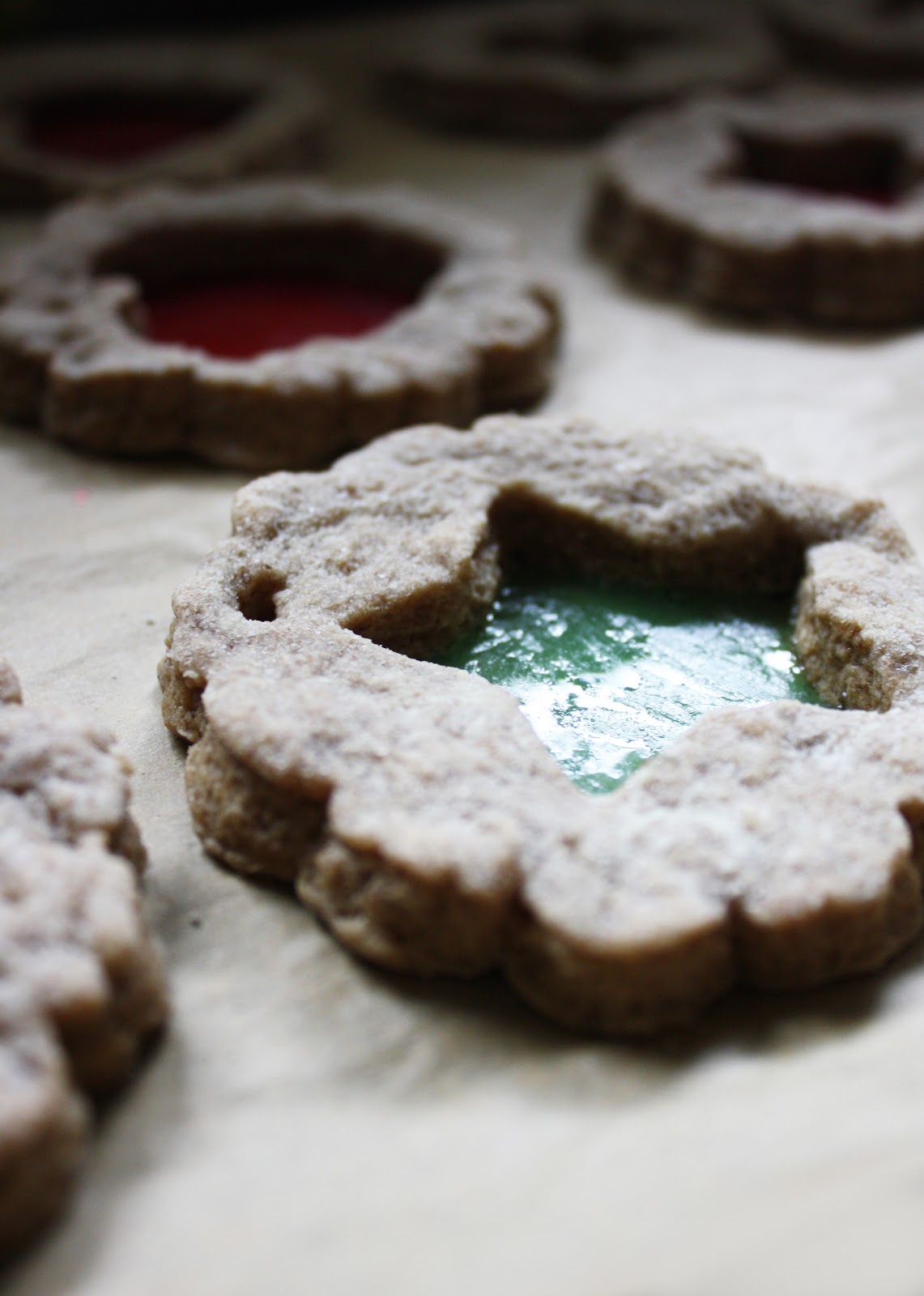 Natural Mum on the Cheap - Simply Parenting: Stained Glass Window Biscuits