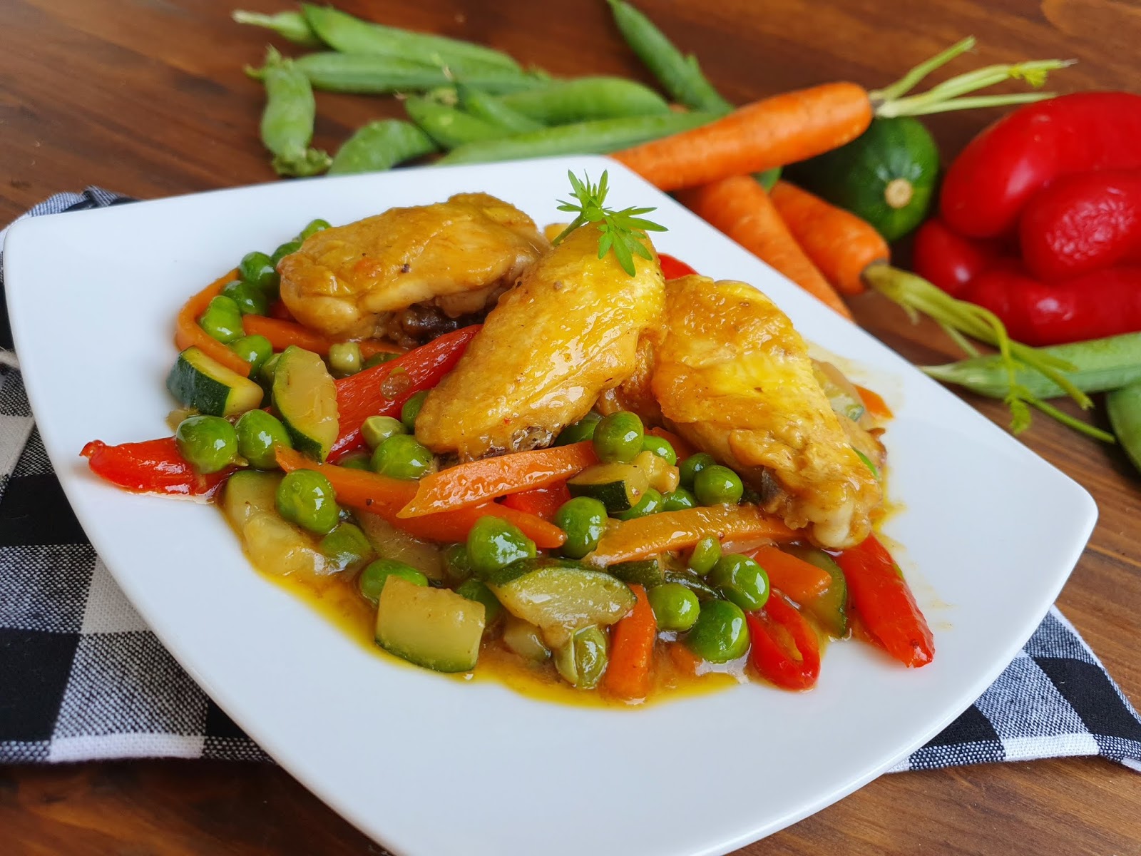 Cocinando para ellos : POLLO CON VERDURAS, AL ESTILO CHINO